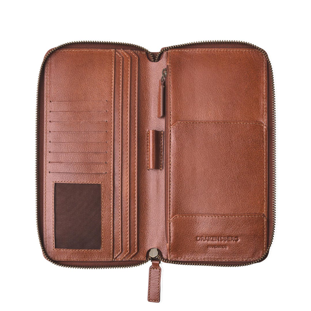 DRAKENSBERG Travel Wallet »travis« Chestnut-brown, Handmade Travel ...