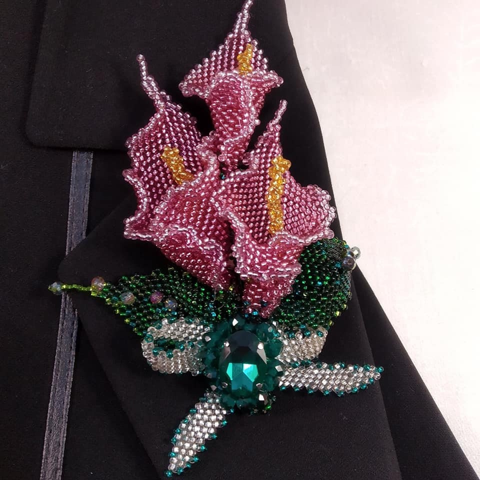 Floral Beaded Brooch. Calla Lily Brooch With Green Rhinestone Bow ...