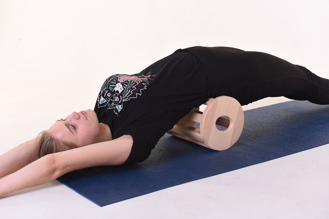 Eco Yoga Tool Wheel Natural Wood Circle Gym Fitness Spinal Traction ...