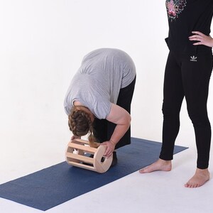 Eco Yoga Tool Wheel Natural Wood Circle Gym Fitness Spinal Traction ...