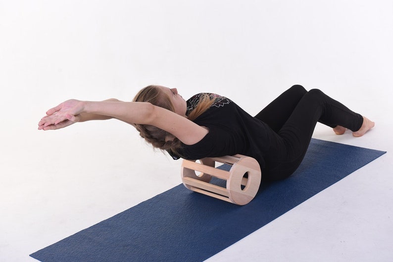 Eco Yoga Tool Wheel Natural Wood Circle Gym Fitness Spinal Traction ...