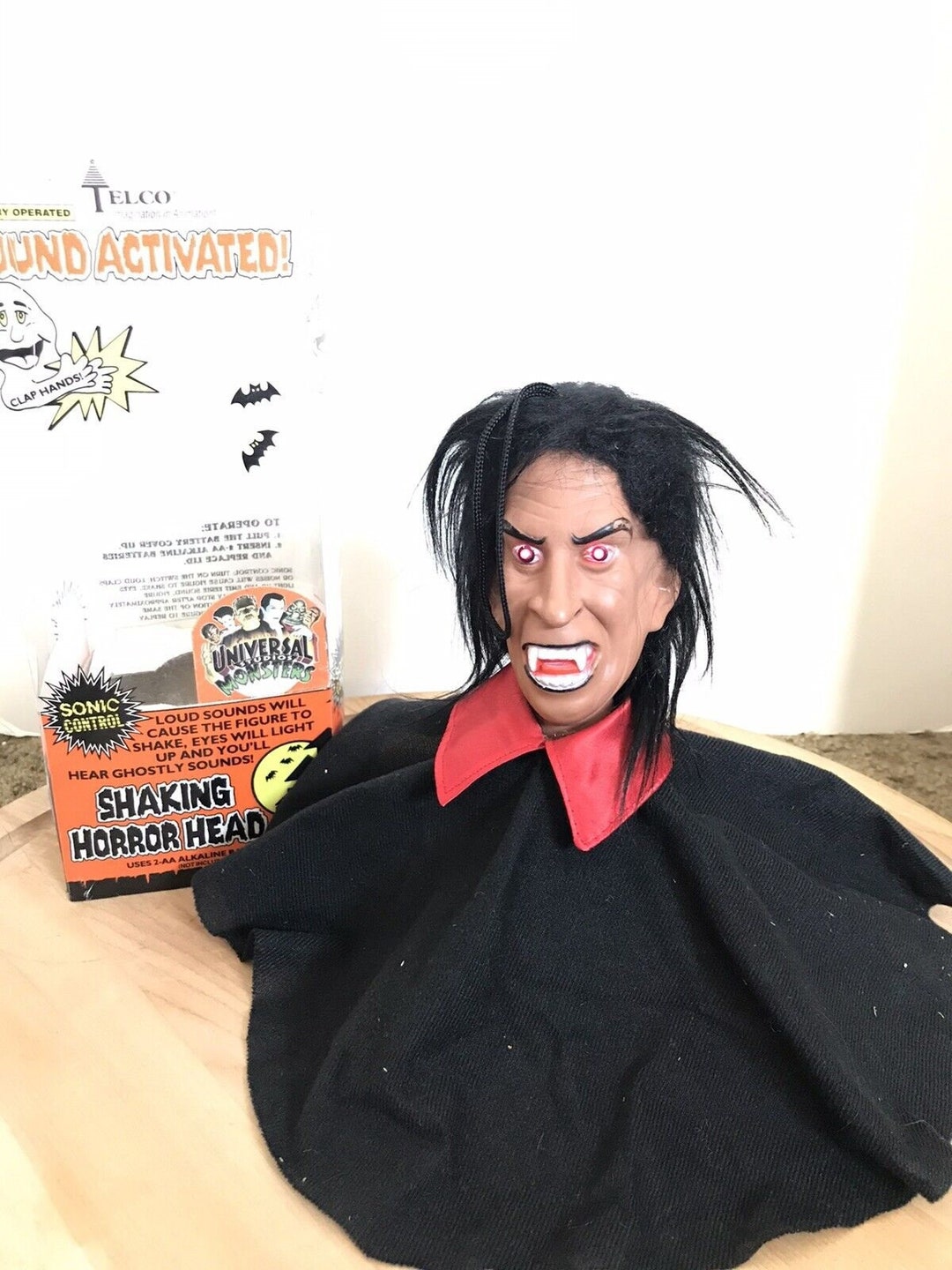 VTG Telco 1990 Dracula Shaking Horror Head Vampire Lights up **doesn't ...