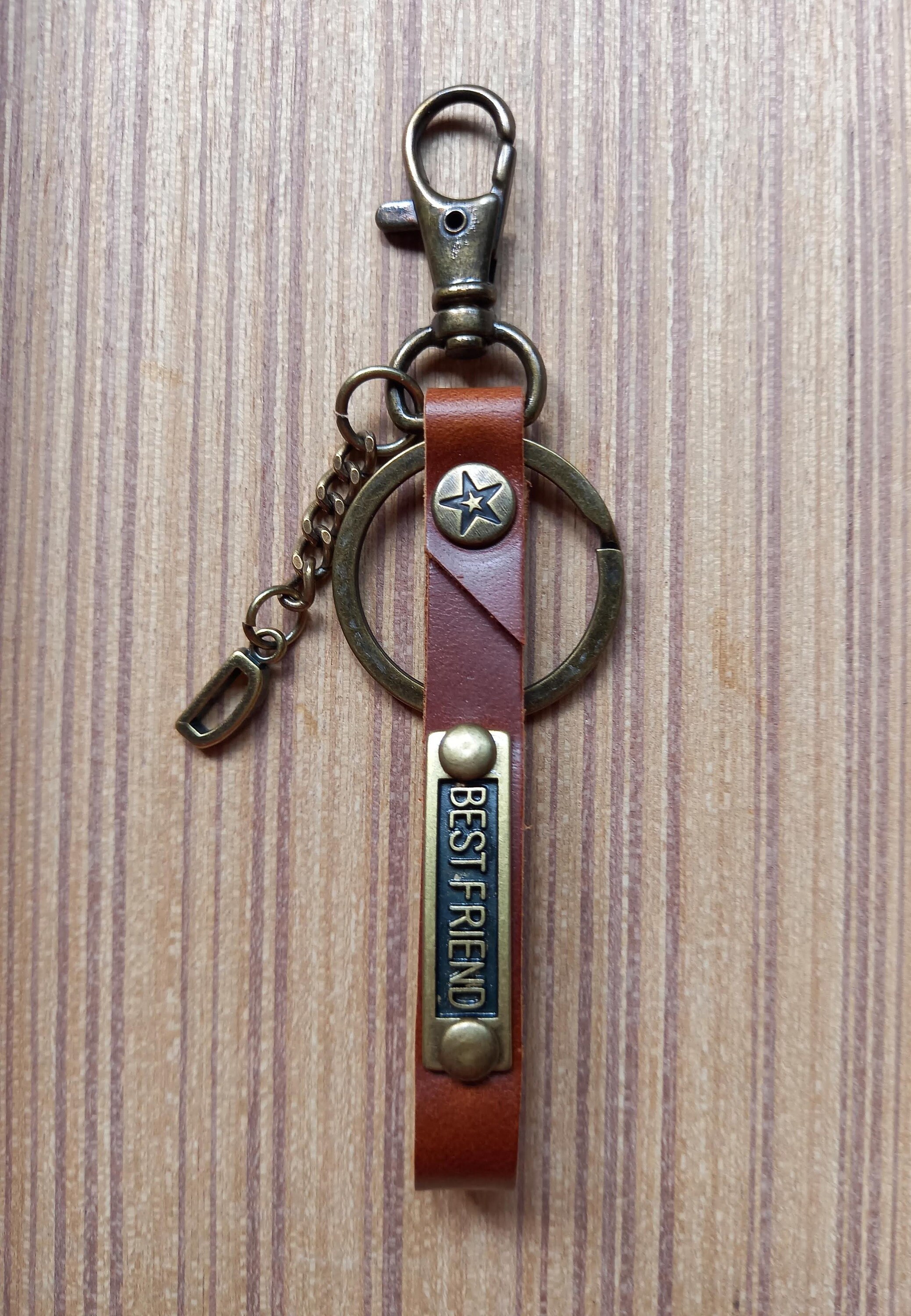 New Handmade Genuine Leather Keychains Decorated With English Letters ...