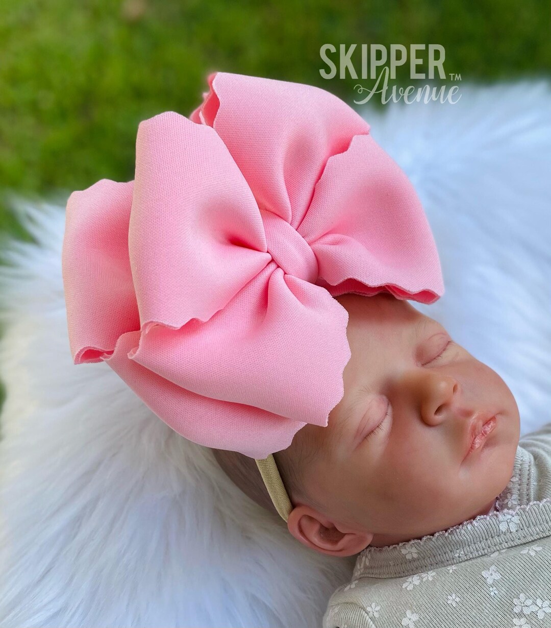 SCALLOP BOUTIQUE PUFFS • Stand-up Double Puff Bows | No Flop Keeps ...
