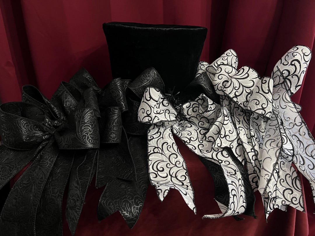 Black Plush Hat Tree Topper, Gothic Tree Topper, Black and White ...