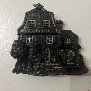 Hainted Houses Wall Decor, Set 2repurposed Vintage Wall Plaques ...