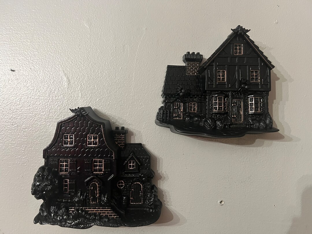 Hainted Houses Wall Decor, Set 2?repurposed Vintage Wall Plaques ...