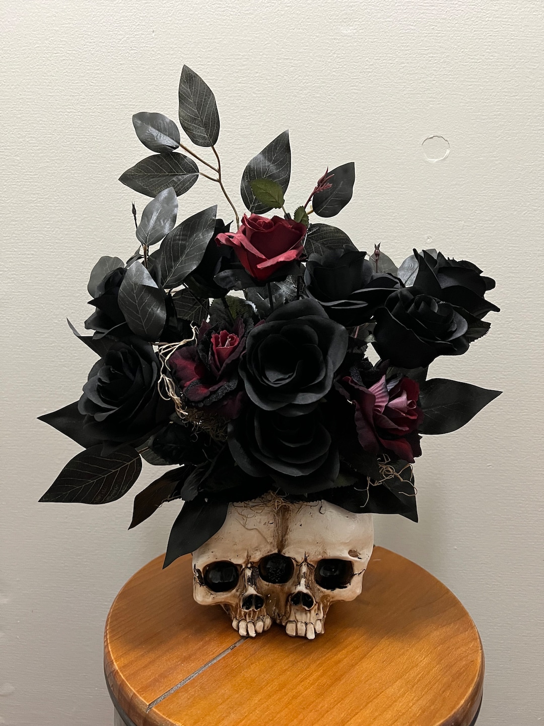 Gothic Double Skull Wedding Centerpiece, Skull Floral, Goth Skull ...