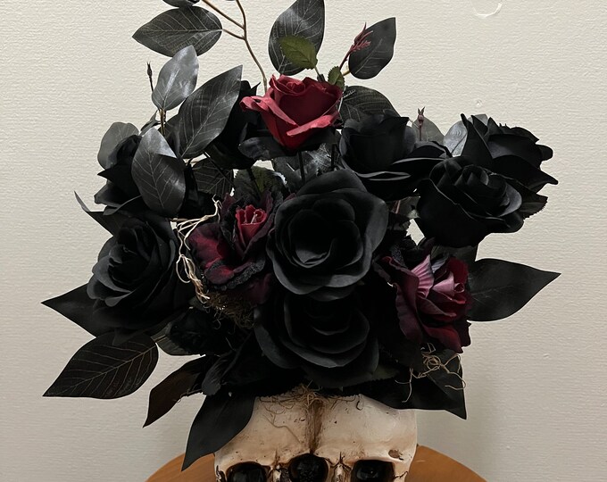 Gothic Double Skull Wedding Centerpiece, Skull Floral, Goth Skull ...