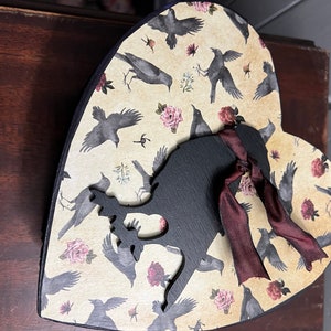 Gothic Heart Gift Box, Raven Crow Themed Valentine’ Day Gift Set, Black ...