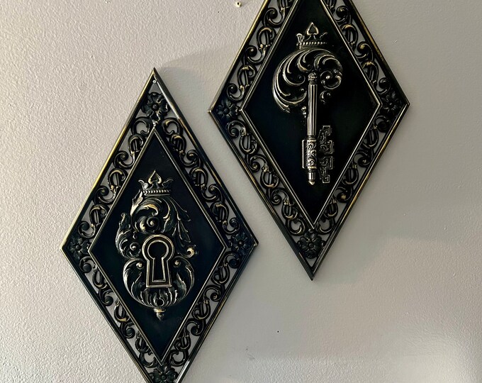 Victorian Gothic Key & Locket Wall Plaques, Gothic Black Gold , Gothic ...
