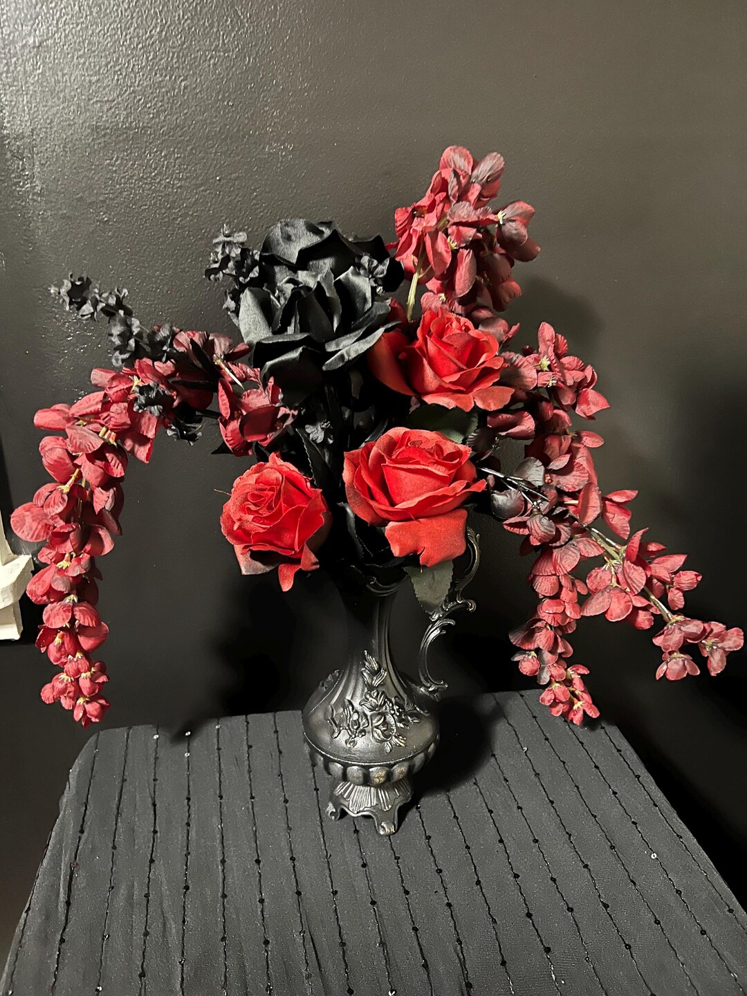 Victorian Gothic Centerpiece, Gothic Floral Home Decor, Gothic ...