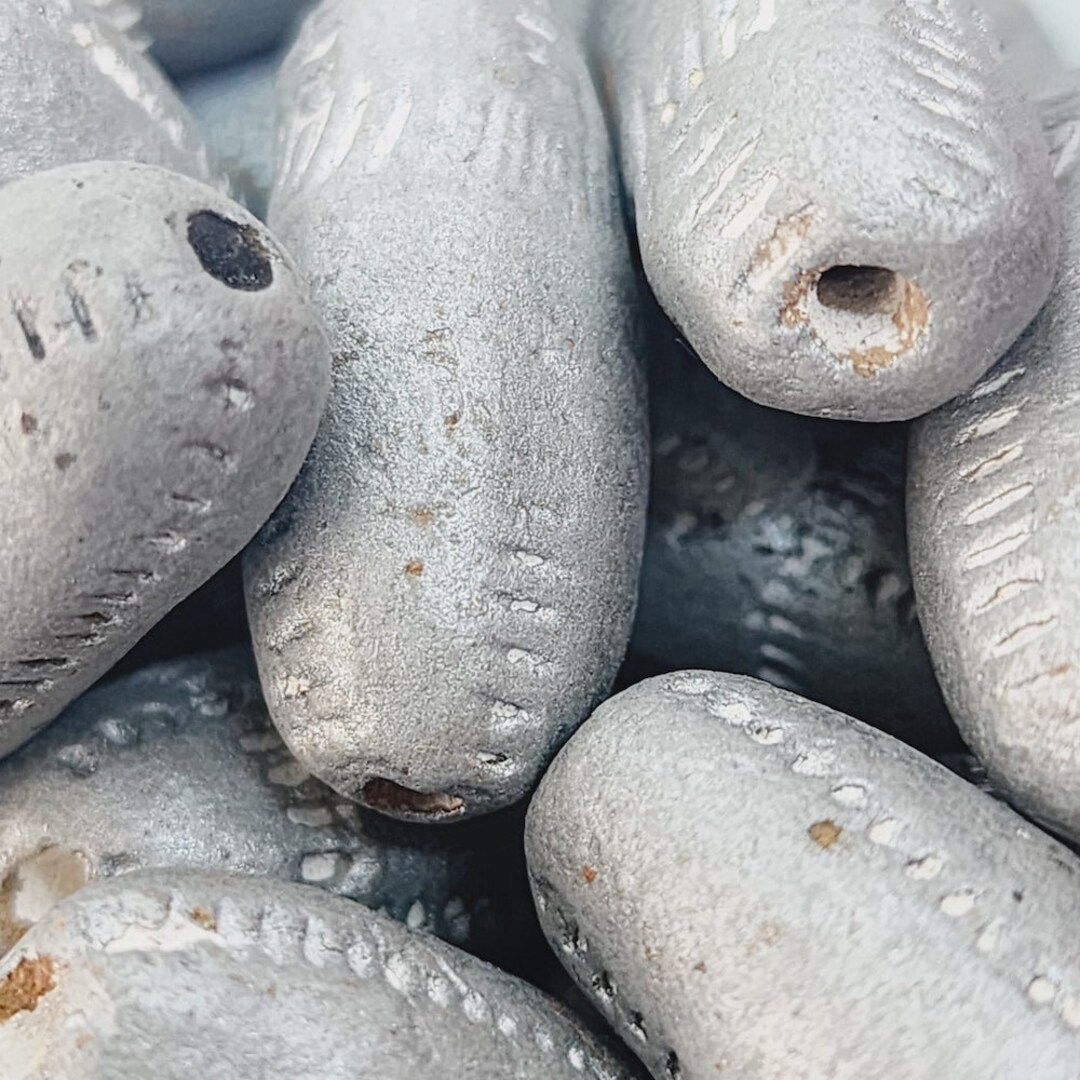 2025mm Capsule Beads 10 Antique Light Silver Vintage Clay Beads - Etsy