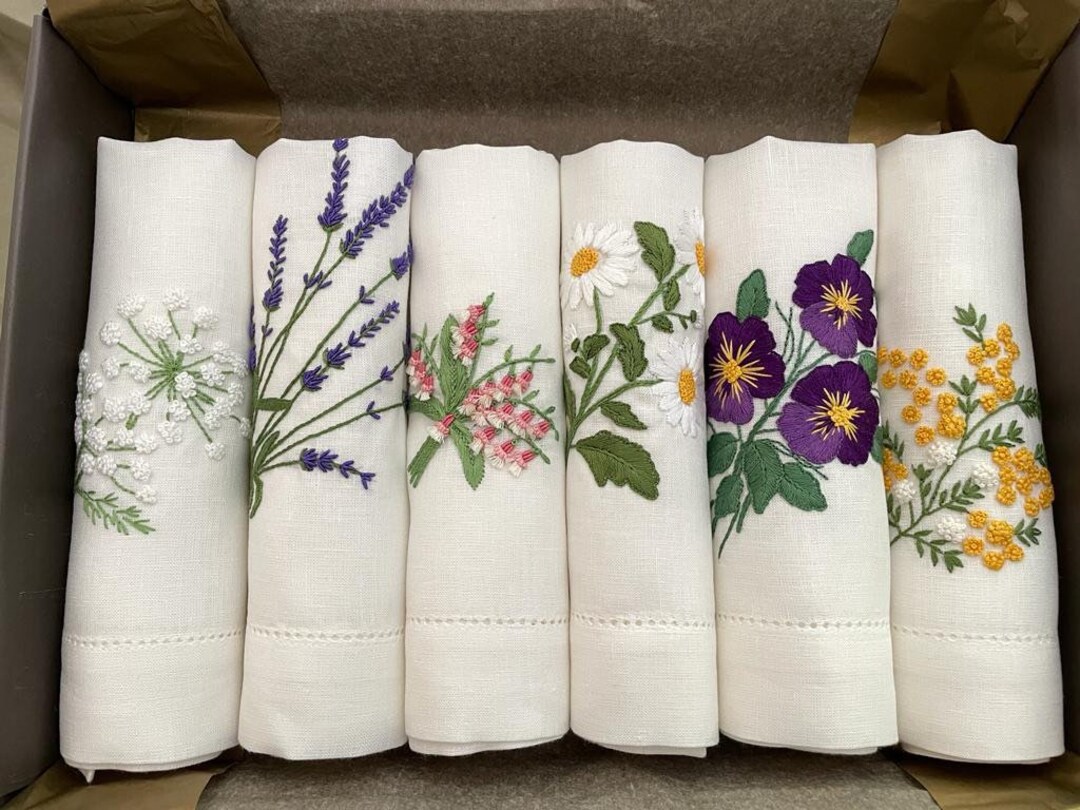 Set of 6 Hand Embroidered Floral Dinner Napkins, Table Decor ...