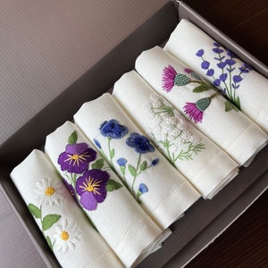 Hand Embroidered Flower Cocktail/tea Napkins, Set of 6, Linen Cloth ...