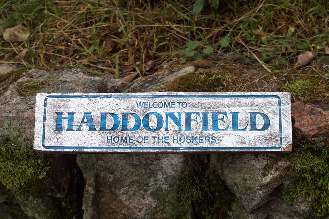 Haddonfield Wood Sign: Halloween Movie Prop Replica - Etsy