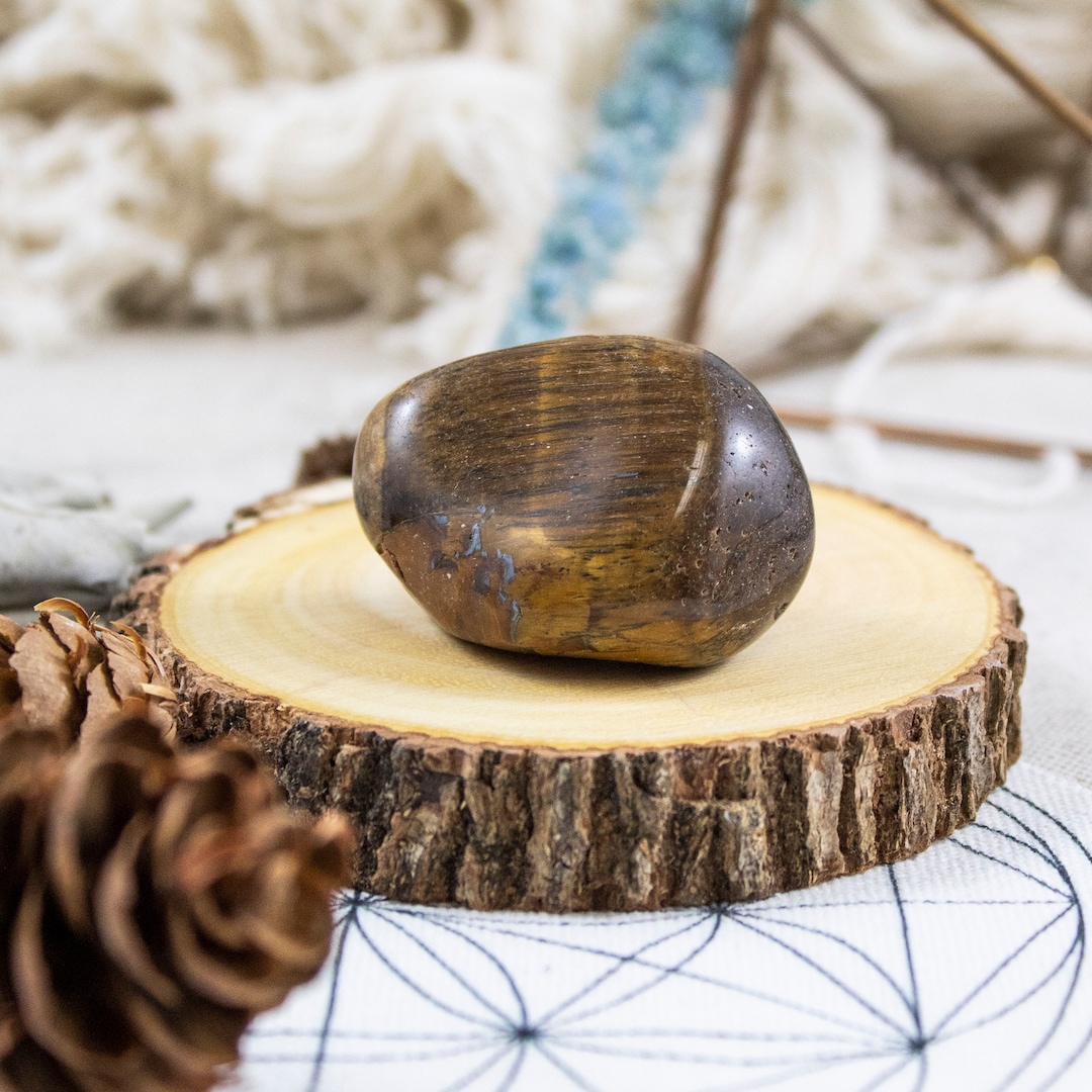 A-grade Tiger Eye Large Tumbled Stones - Healing Crystals for Mental ...