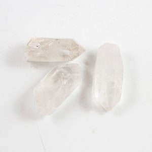 Natural Clear Quartz Crystal Point Raw Clear Quartz Point Master Healer ...