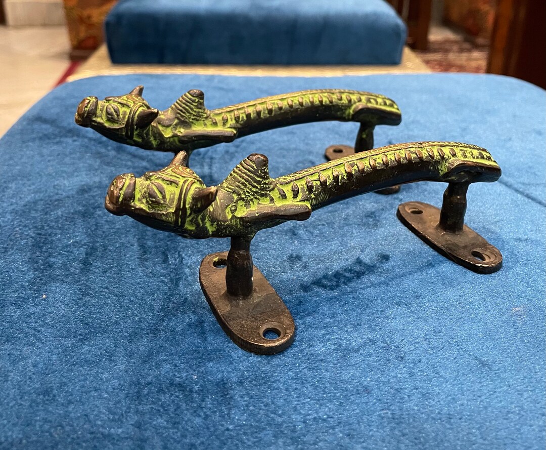 Brass Vintage Style Nandi Door Handle Set of 2 – 5.75 Inch Pull Handle ...