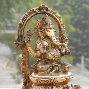 Brass Ganesha Statue, Lord Ganesh Statue, Lord Ganesha Sculpture ...