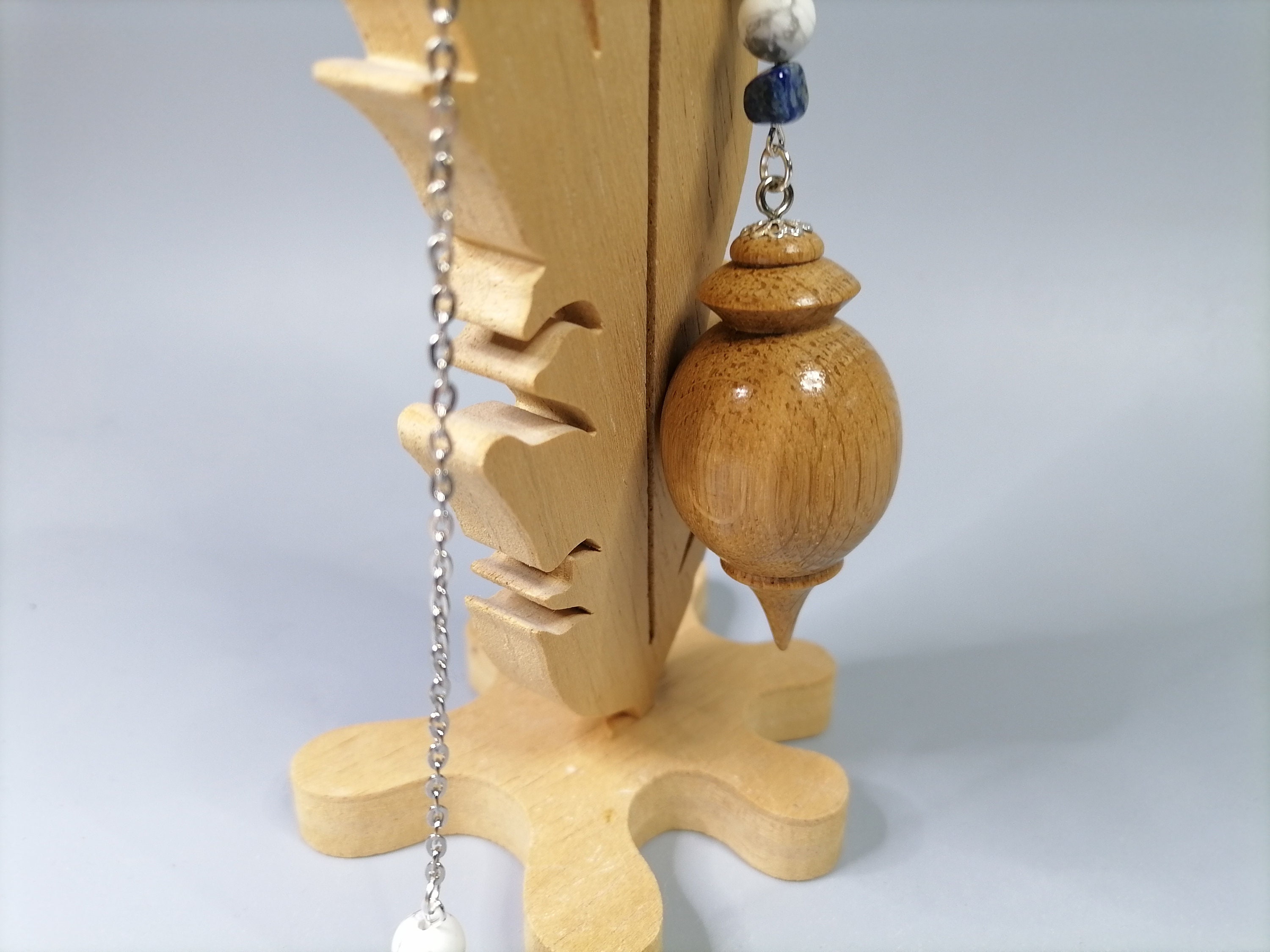 Dowsing Pendulum in Oak Wood, Holitte Stone and Lapis Lazuli - Etsy