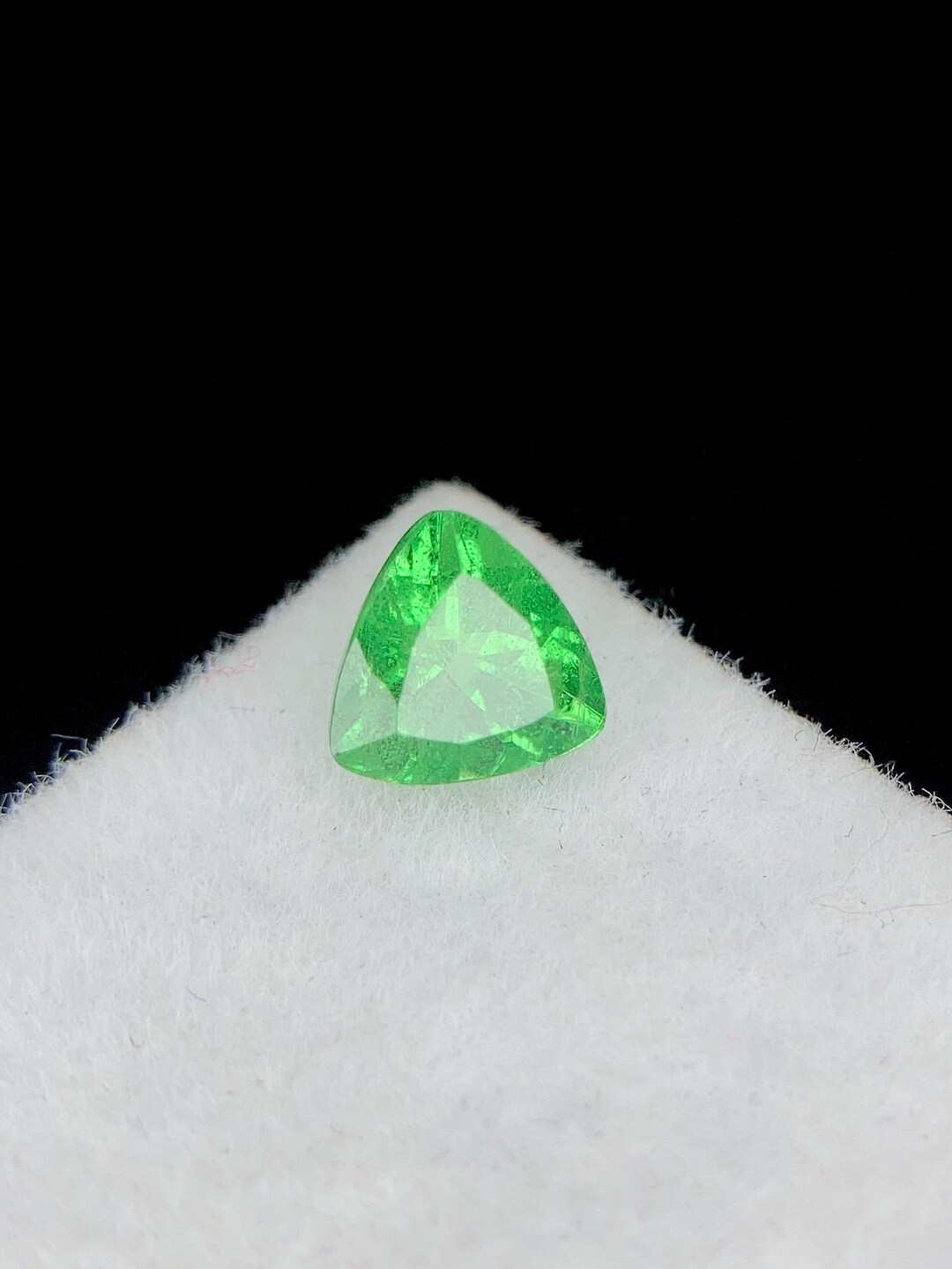 Natural Tsavorite Garnet Gemstone 0.95ct, Precious Cut and Faceted ...