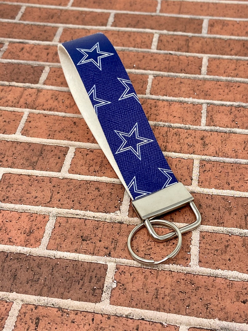 Key Chain Dallas Cowboy Key Chain Game Day Football Key - Etsy