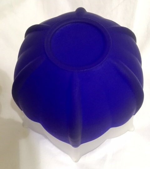 Partylite Cobalt Blue and Frosted Glass Candle Holder, Flower Tulip Partylite Cobalt Blue and Frosted Glass Candle Holder, Flower Tulip