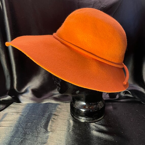 Orange Felt Hat - c. 1950s - Gem