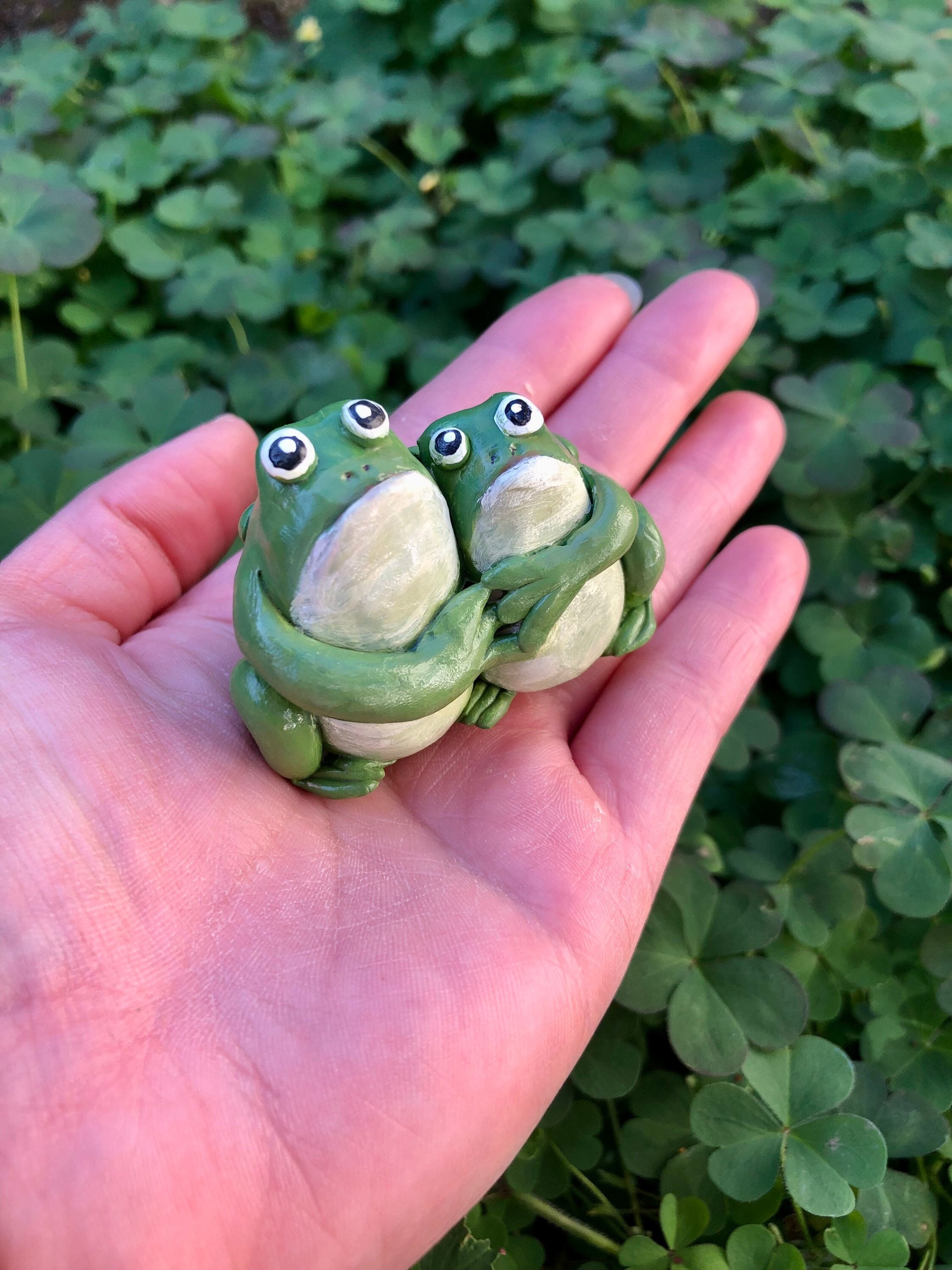 Handmade Hand-painted Polymer Clay Acrylic Hugging Toad Couple - Etsy