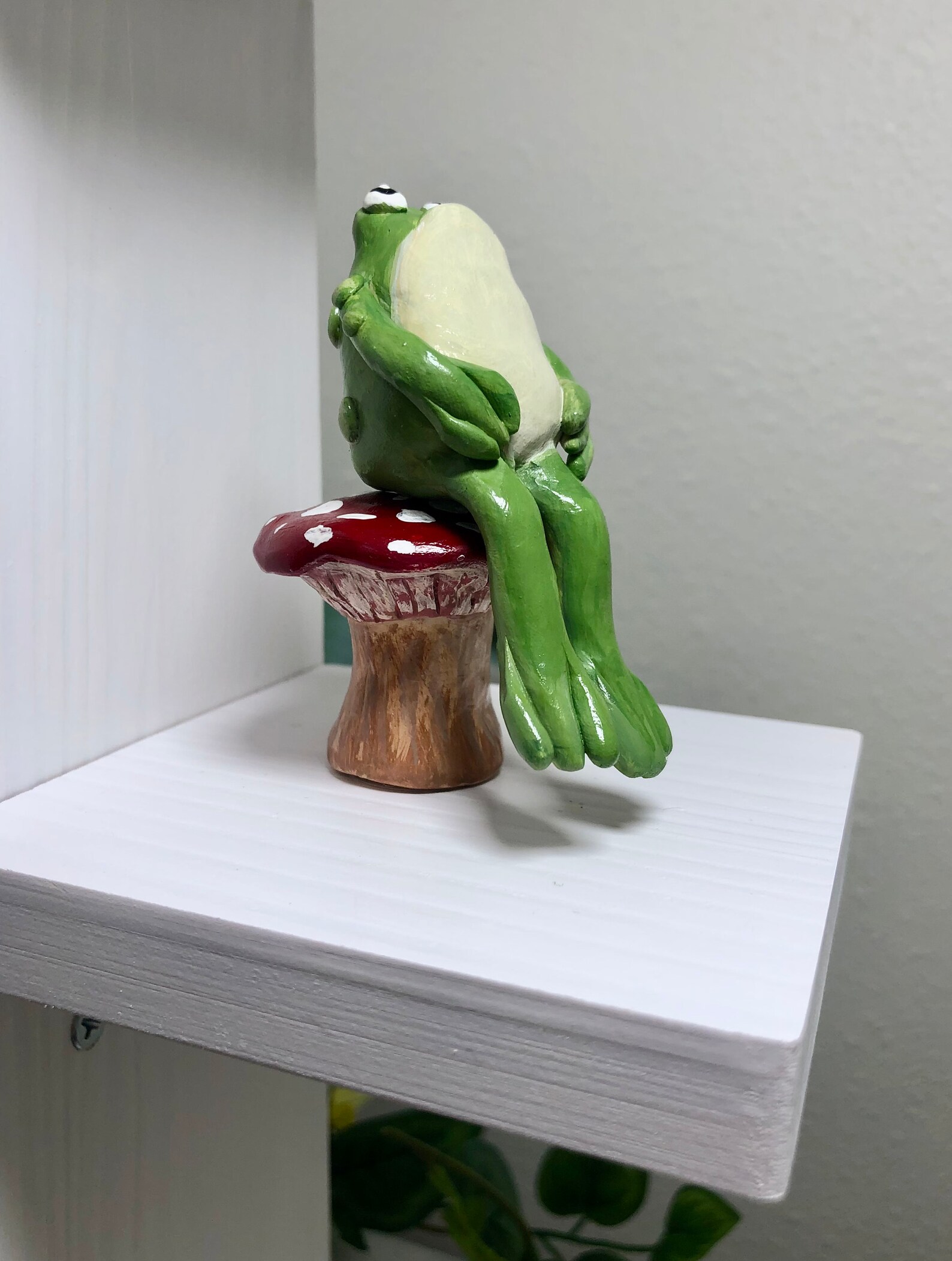 Handmade Hand-painted Polymer Clay Toad Sitting on Mushroom - Etsy