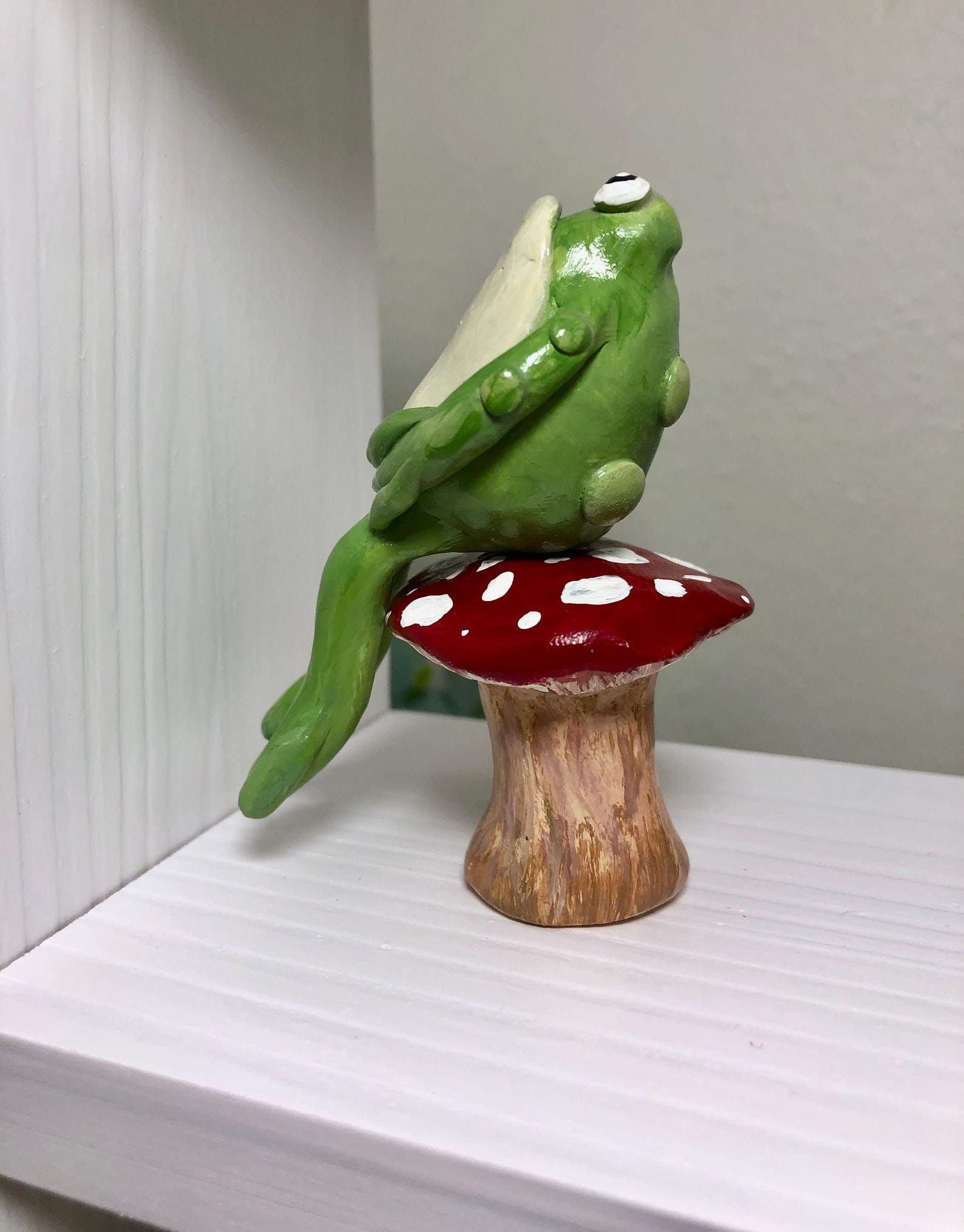 Handmade Hand-painted Polymer Clay Toad Sitting on Mushroom - Etsy