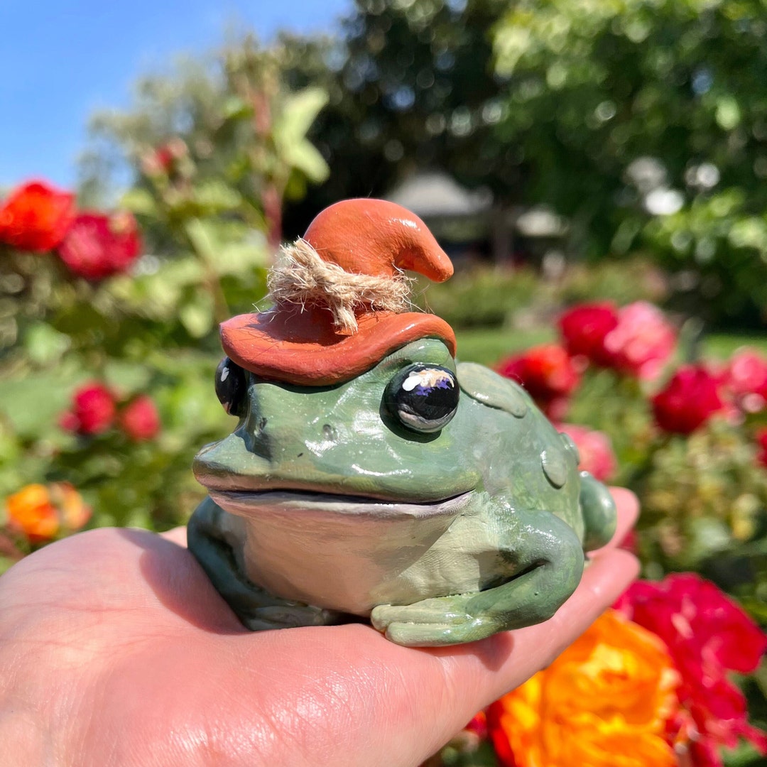 Handmade Hand-painted Polymer Clay Halloween Fall Spring Witch Toad ...
