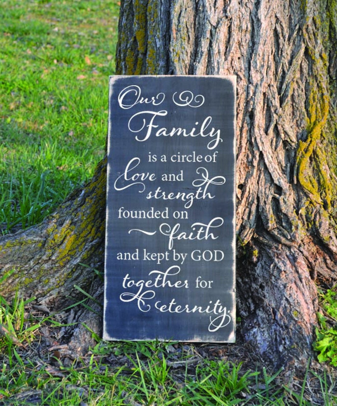 Our Family is a Circle Quote Distressed Wood Sign - Etsy