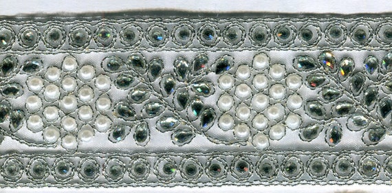 Meterware Lurexborte mit Strass Perlen silber 50 mm - Etsy.de