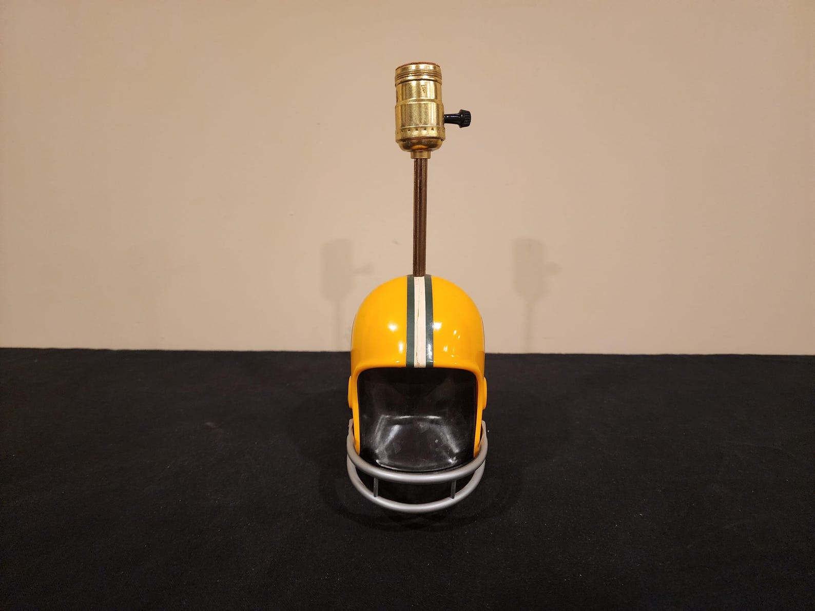 Vintage Green Bay Packers Mini Helmet Lamp: NFL Decor - Etsy