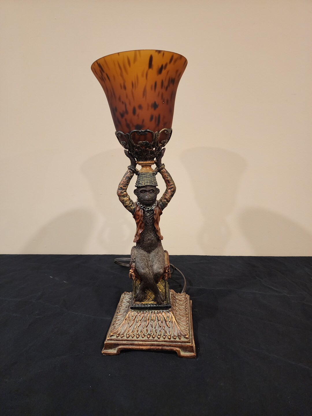 Vintage Bellhop Money Lamp - Etsy