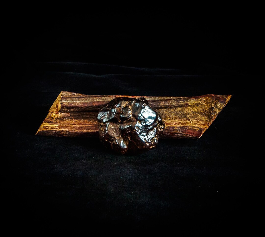 Rare Andradite Garnet Cluster From Thailand/black Garnet Mineral ...