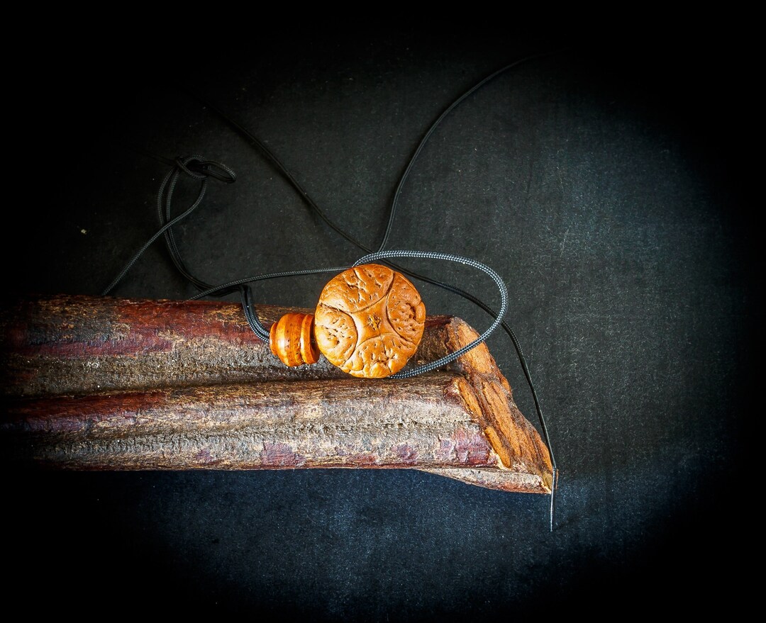 Bodhichitta Four-eyed Bodhi Seed Guru Bead From Timal/ Kylin-eyed Bodhi ...