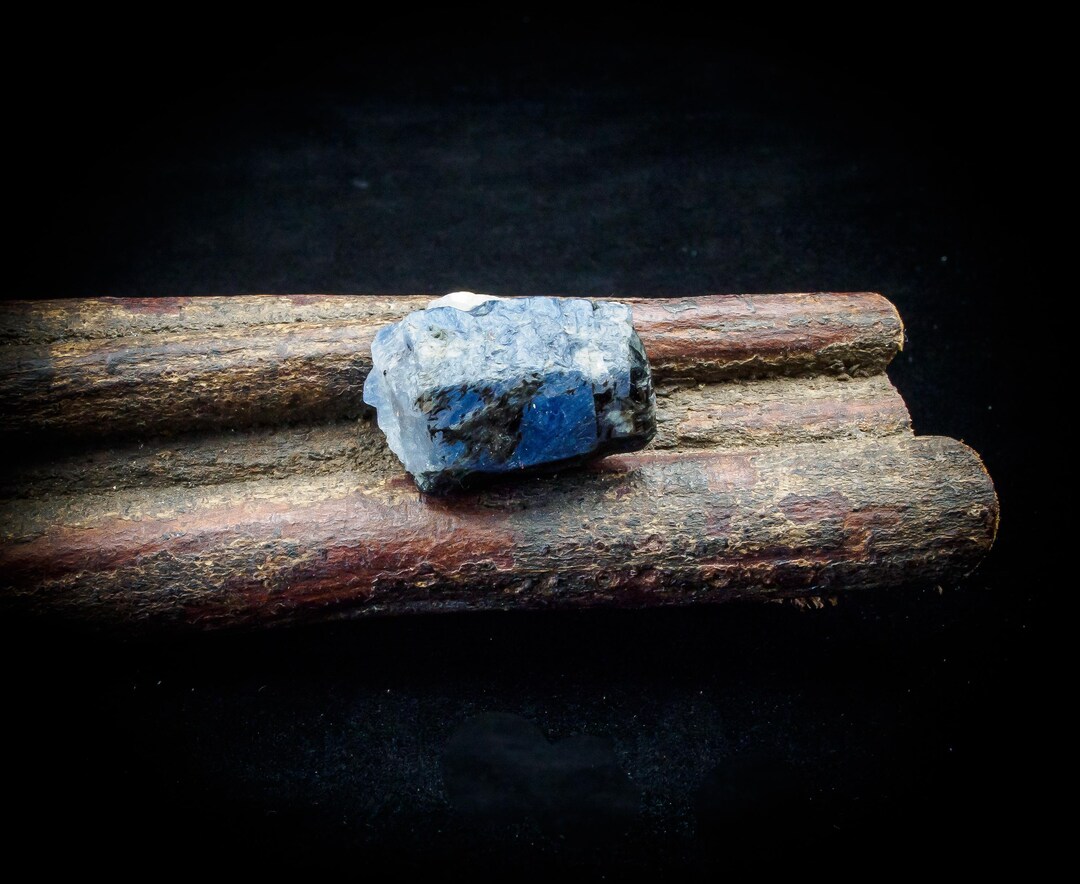 Rare Nepali Sapphire Specimen/blue Corundum Crystals(var. Sapphire ...