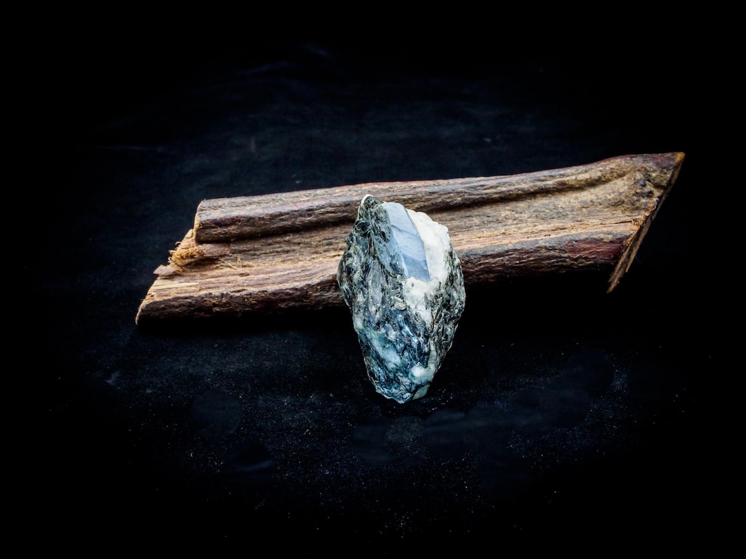 Rare Sapphire in Matrix Specimen From Nepal/blue Corundum Crystals(var ...