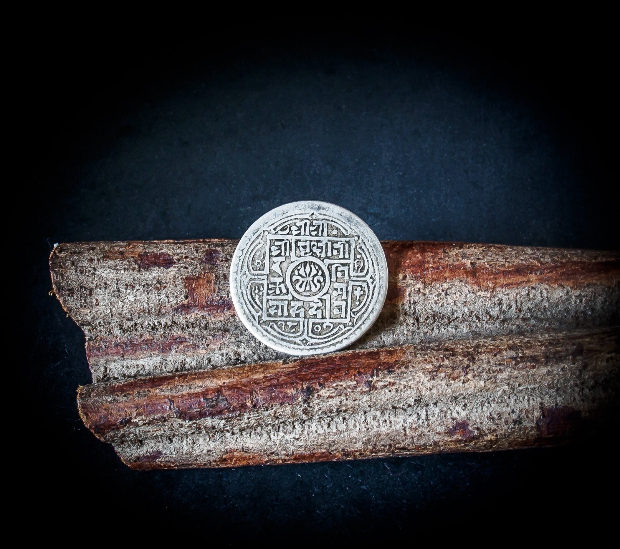 Nepali One Mohar Silver Coin/1 Mohar Prithvi Bir Bikram1885 - Etsy