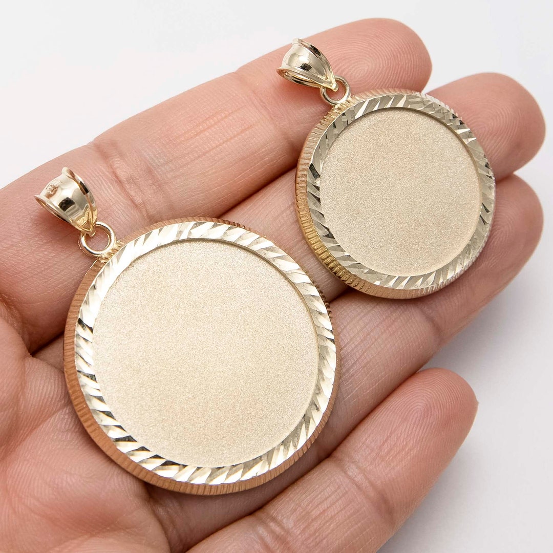 Diamond-cut Picture Frame Memory Medallion Pendant 10K Yellow Gold All ...