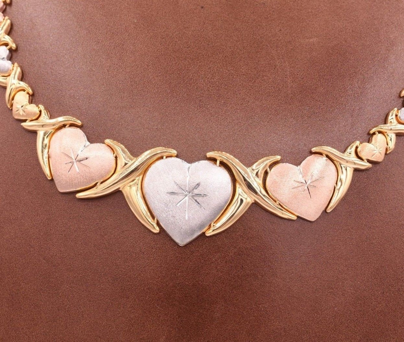 Graduated Hearts & Kisses Chain Necklace 14K Yellow White Rose Gold ...