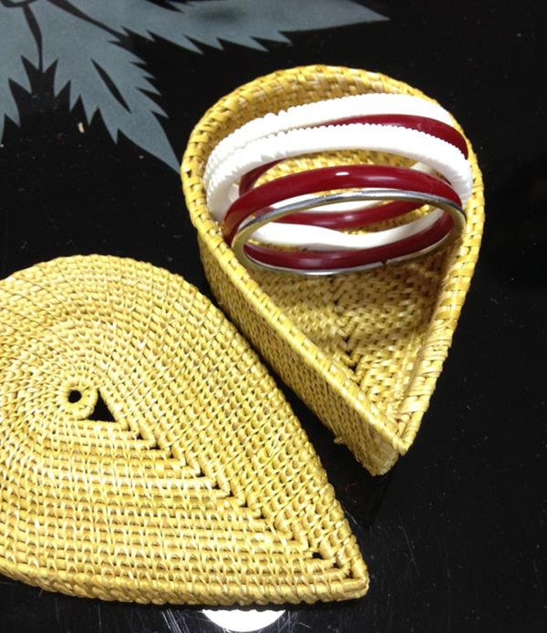 Shakha Pola conch Shell Bangles - Etsy