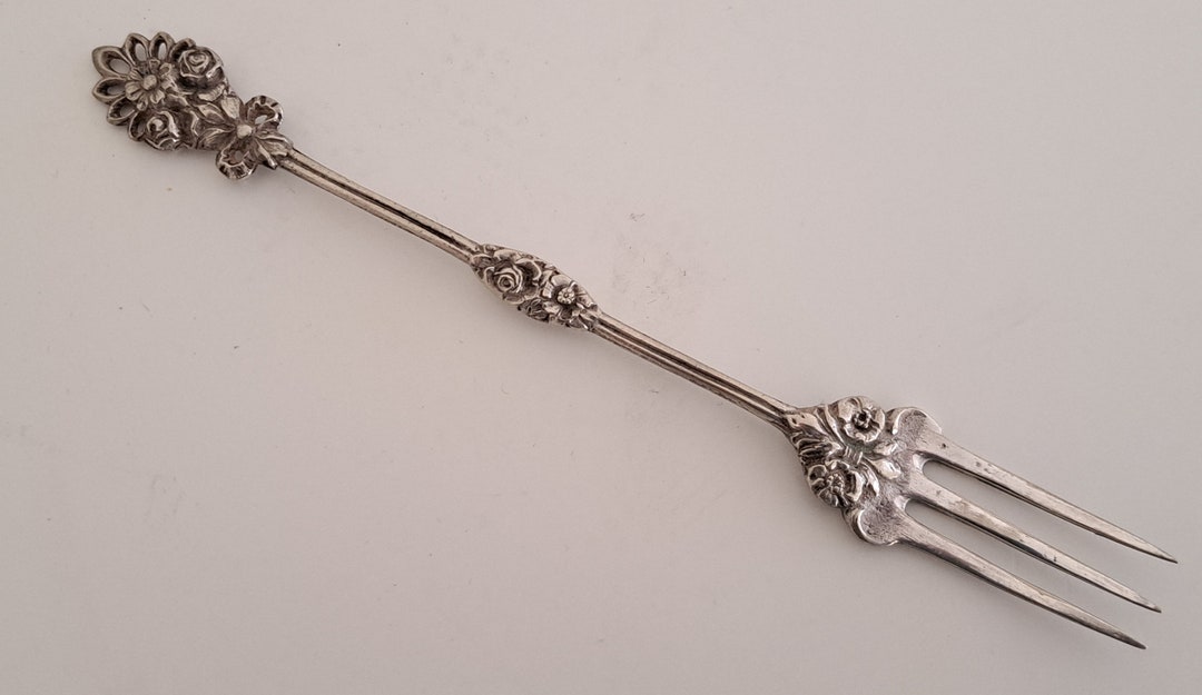 VINTAGE Beautiful Little Fork - Etsy
