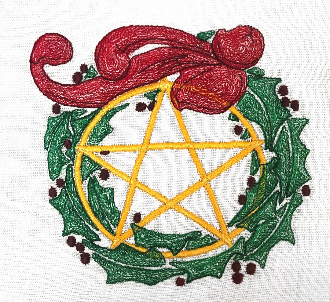 Medium Yule Wreath Machine Embroidery Design - Etsy