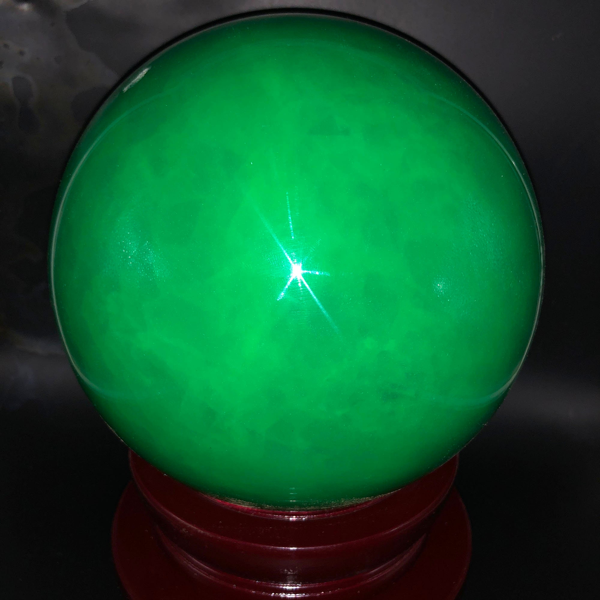 CRYSTAL Natural Pearl Sphere,night Pearl is a Rare Gemstone, Called sui ...