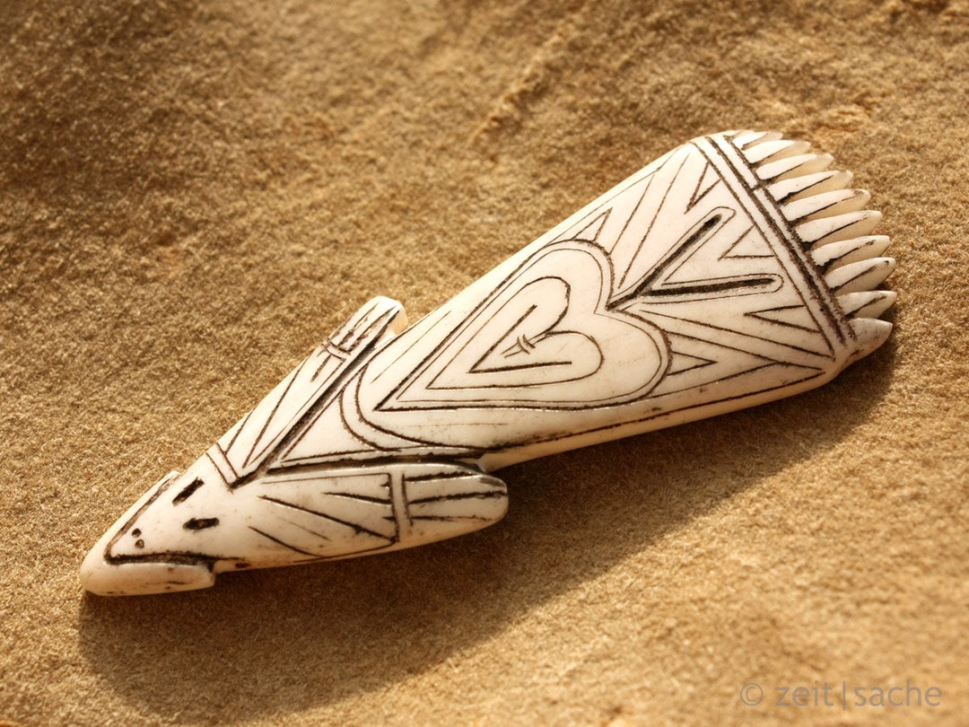 Inuit Pendant Triangular Crest With Stylized Sea Animal Paleo-eskimo ...