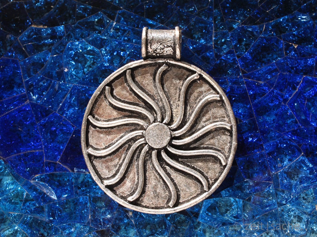 From 29.90 Euro: Pendant Sun Swirl Disc Pendant Sun Necklace Sun Disc ...